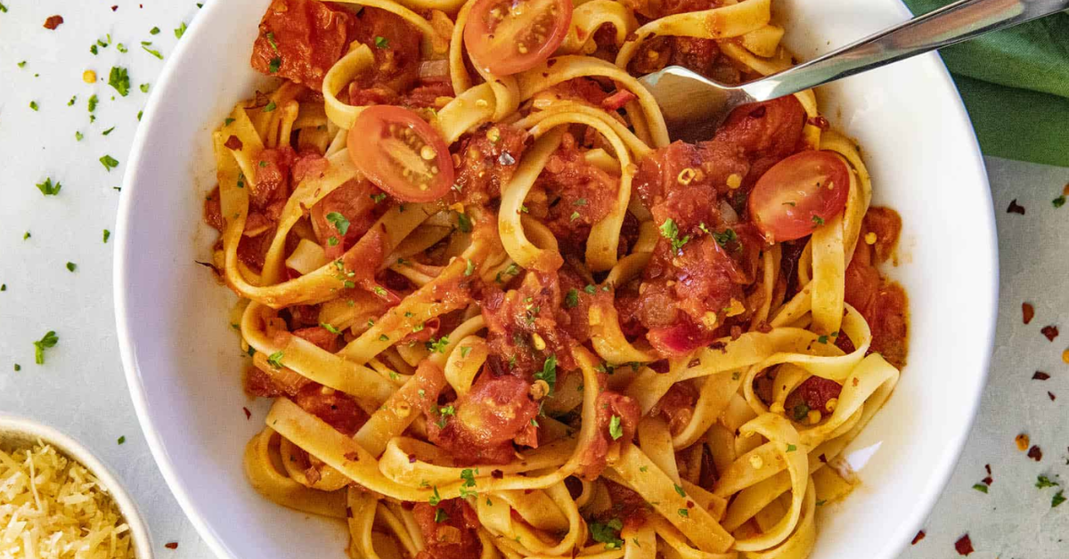 Spice Up Your Pasta Night: Spicy Arrabbiata Pasta Recipe – Cucina Mercato